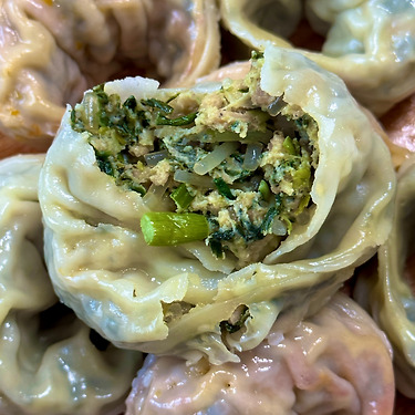 은행 산채 왕만두 700g 2봉지 + 매콤 왕만두 700g 2봉지 | 톡딜